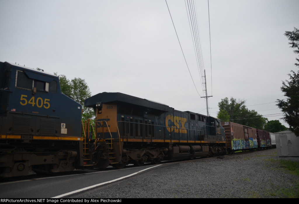 CSX 853